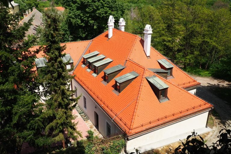 20 Top Sloped Roof Design Ideas to Transform Your Home